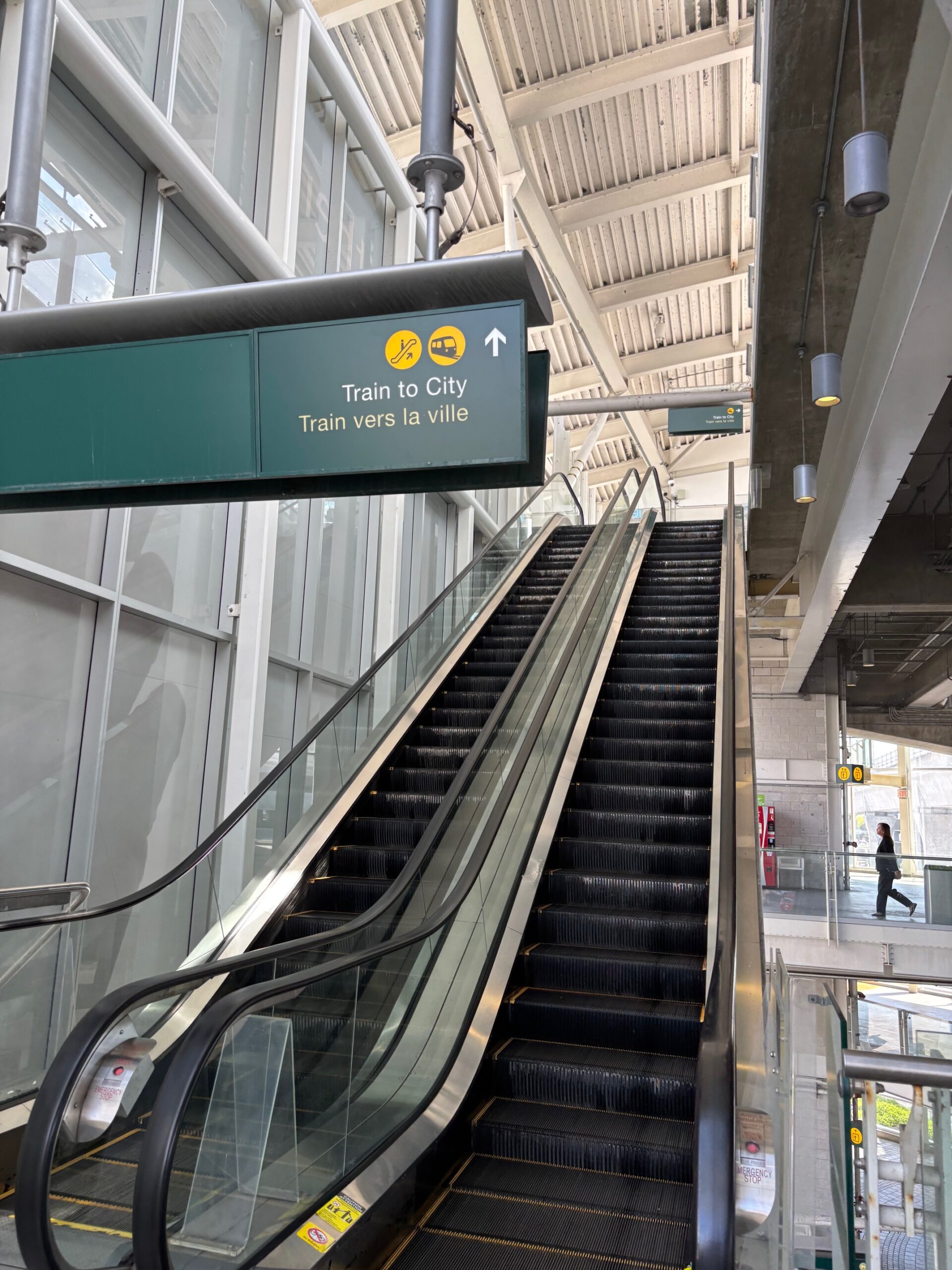 How to Access the Vancouver SkyTrain from YVR ️🚄