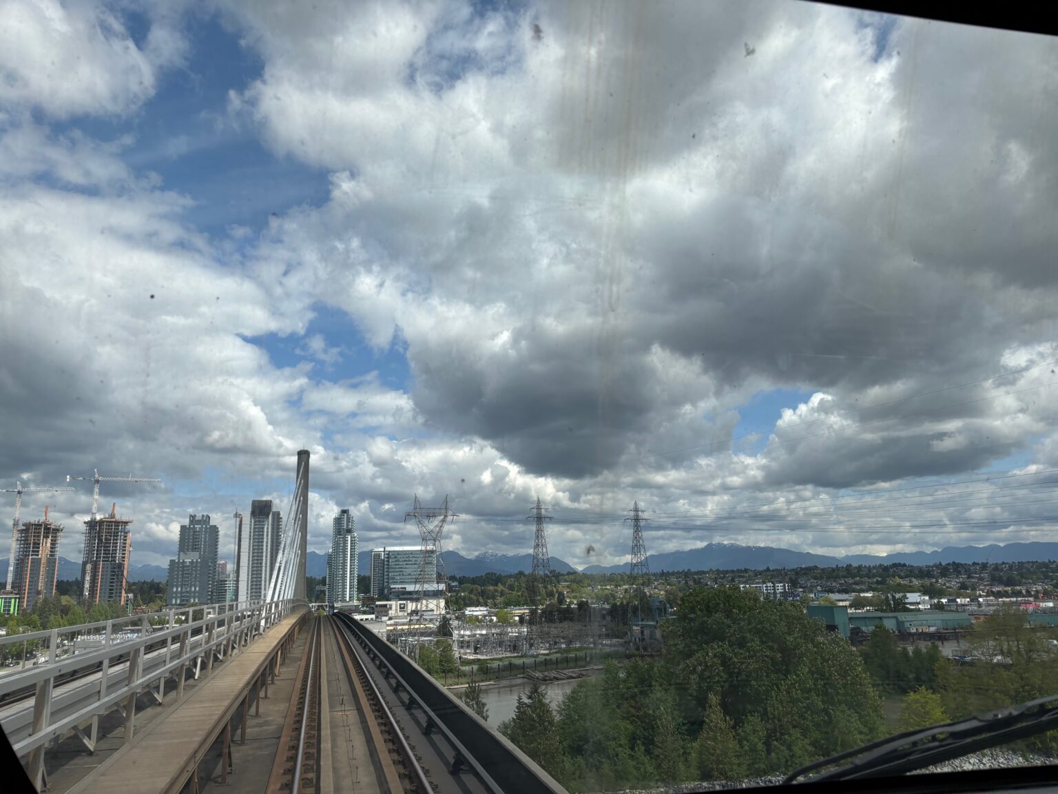 How to Access the Vancouver SkyTrain from YVR ️🚄